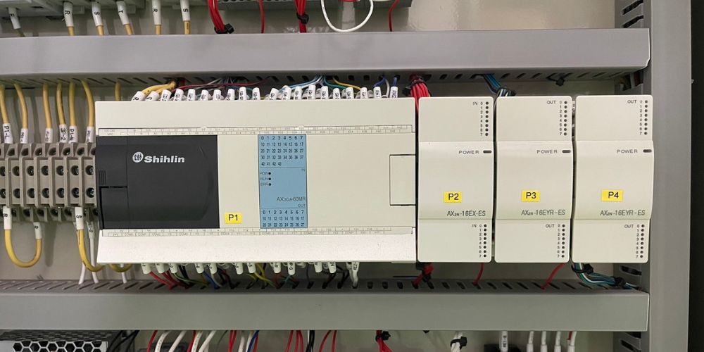 PLC是什麼？可程式邏輯控制器4大優點與案例介紹